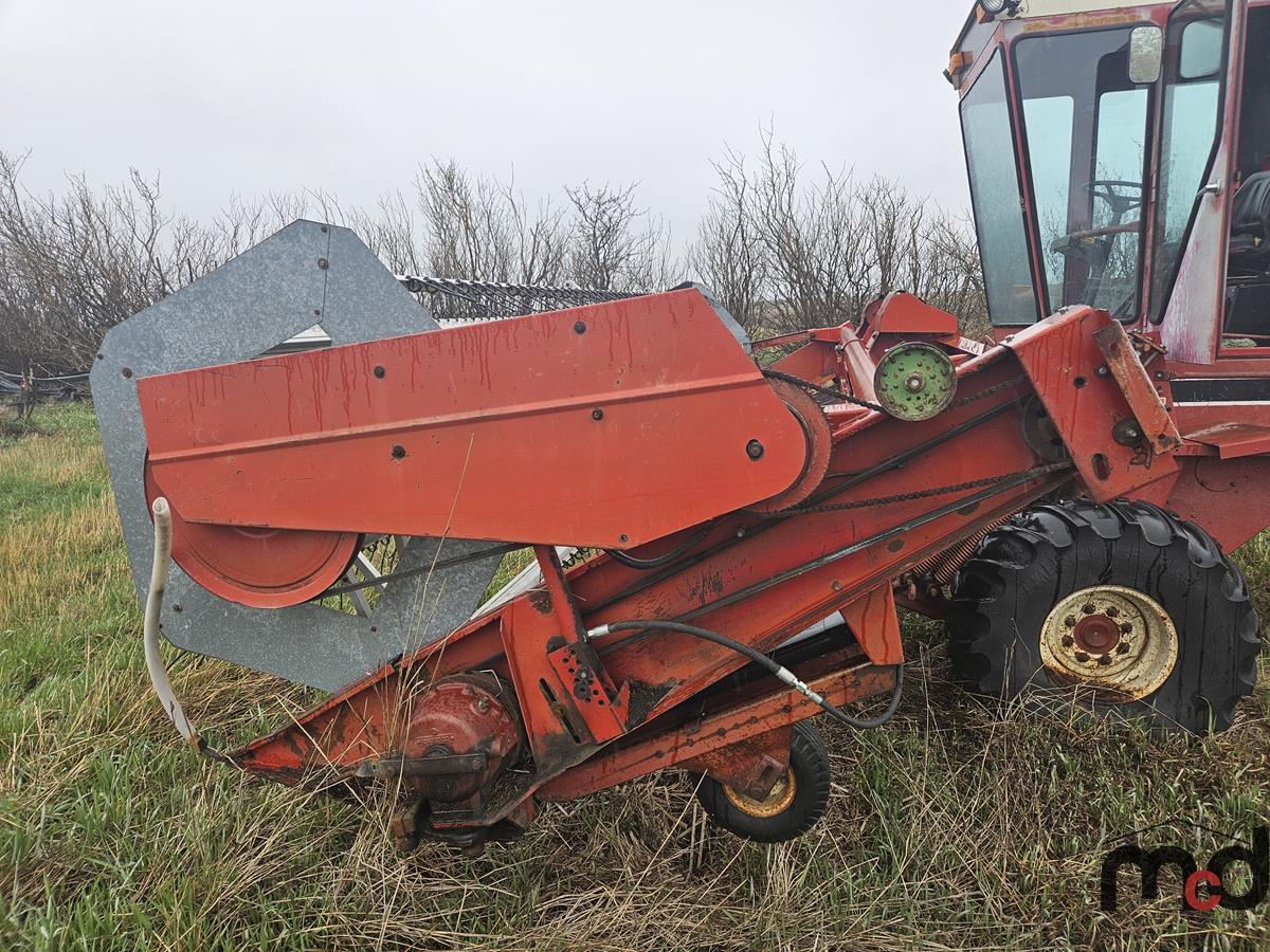 1984 International Harvester 4000 Windrower Swather (Parts)