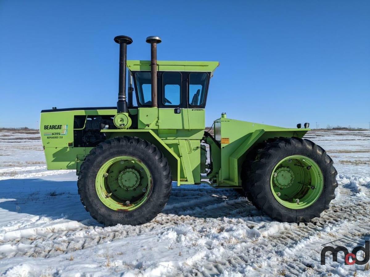 1981 Steiger Bearcat ST225 4WD Tractor