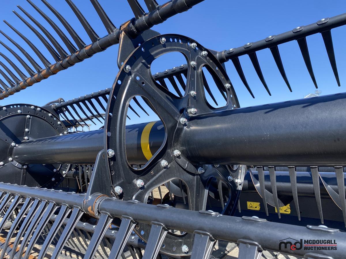 2021 MacDon FD140 40' Flex Draper Header