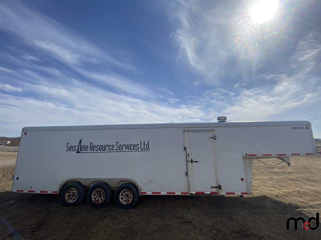 2003 Royal 26' Tridem Enclosed Tool Crib Trailer