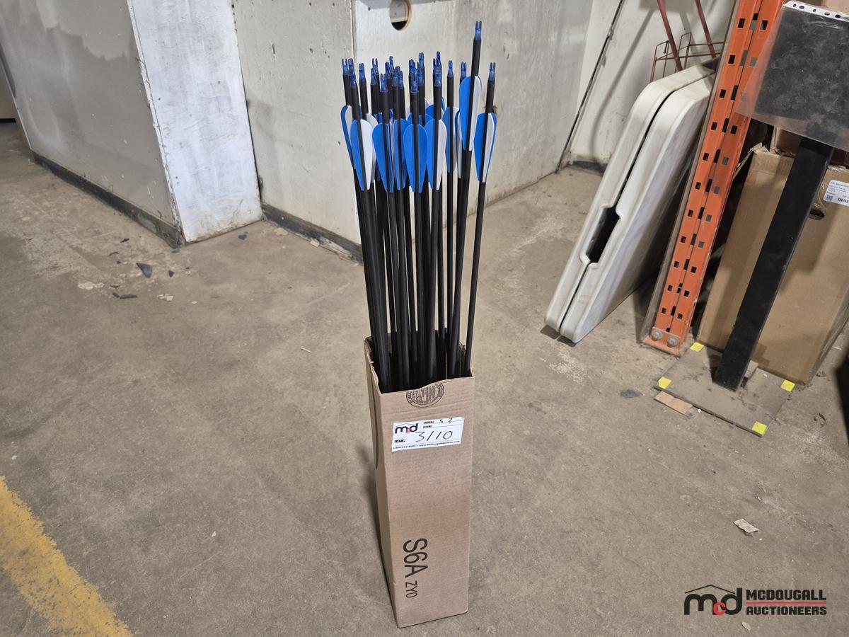 Darton Maverick Compound Bow w/ Case and Accessories