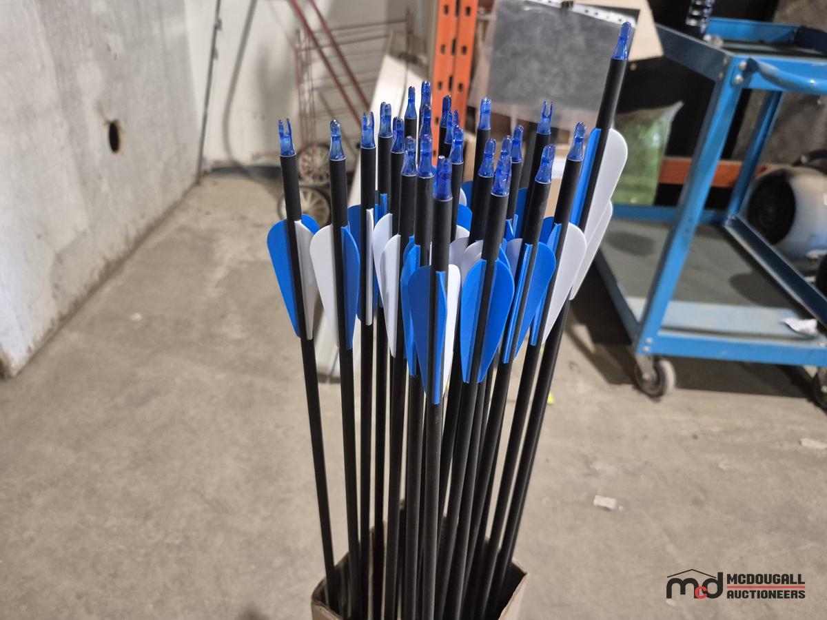 Darton Maverick Compound Bow w/ Case and Accessories