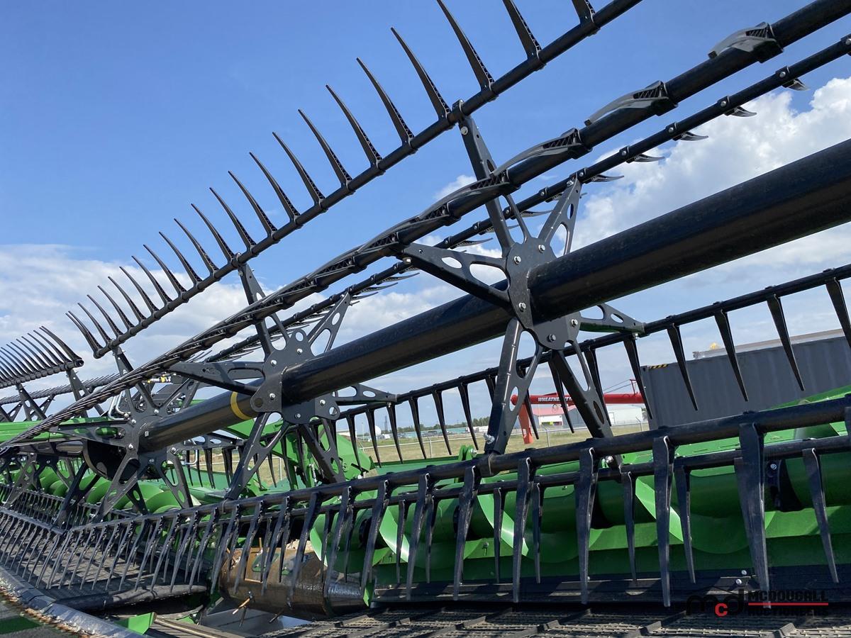 2024 John Deere HD45R Hinged Draper Header w/ Transport