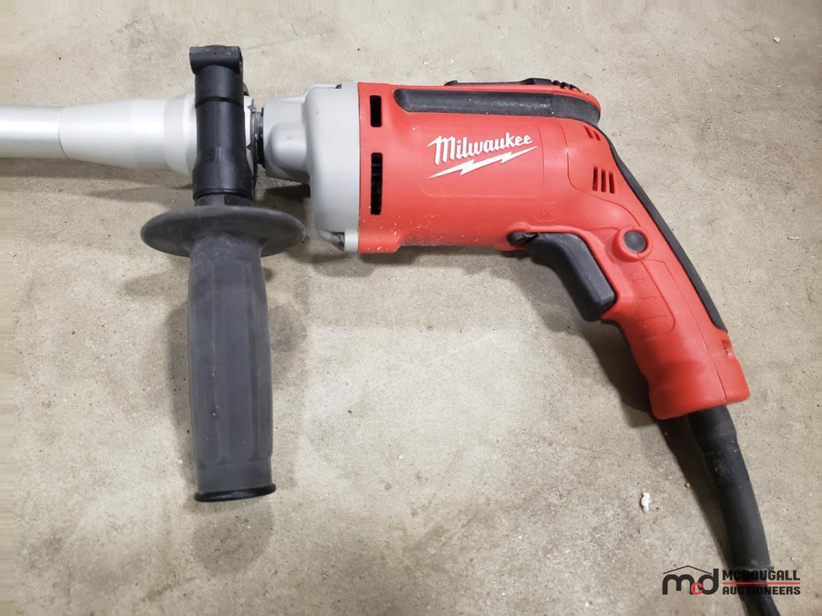 Milwaukee / PAM Decking, Subfloor and Drywall Autofeed Screw Gun System