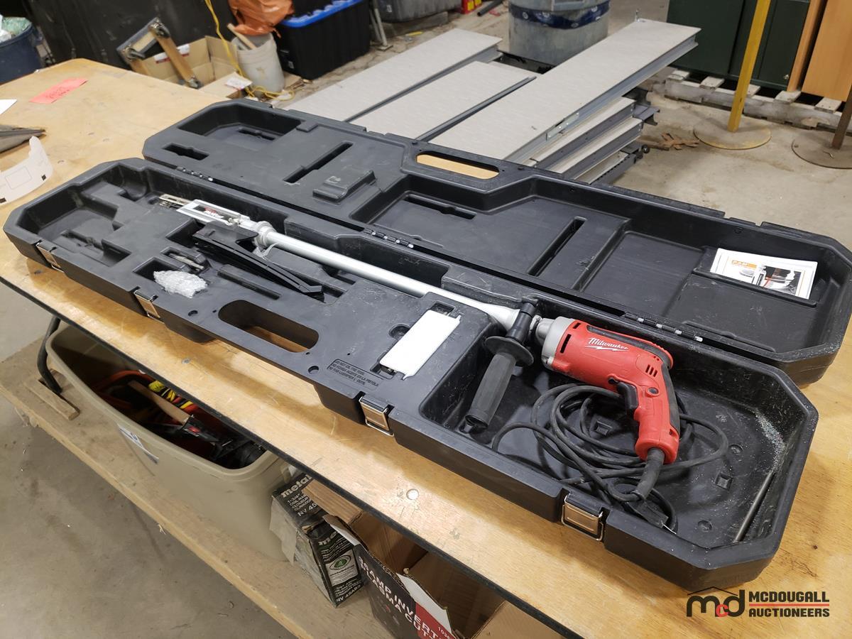 Milwaukee / PAM Decking, Subfloor and Drywall Autofeed Screw Gun System