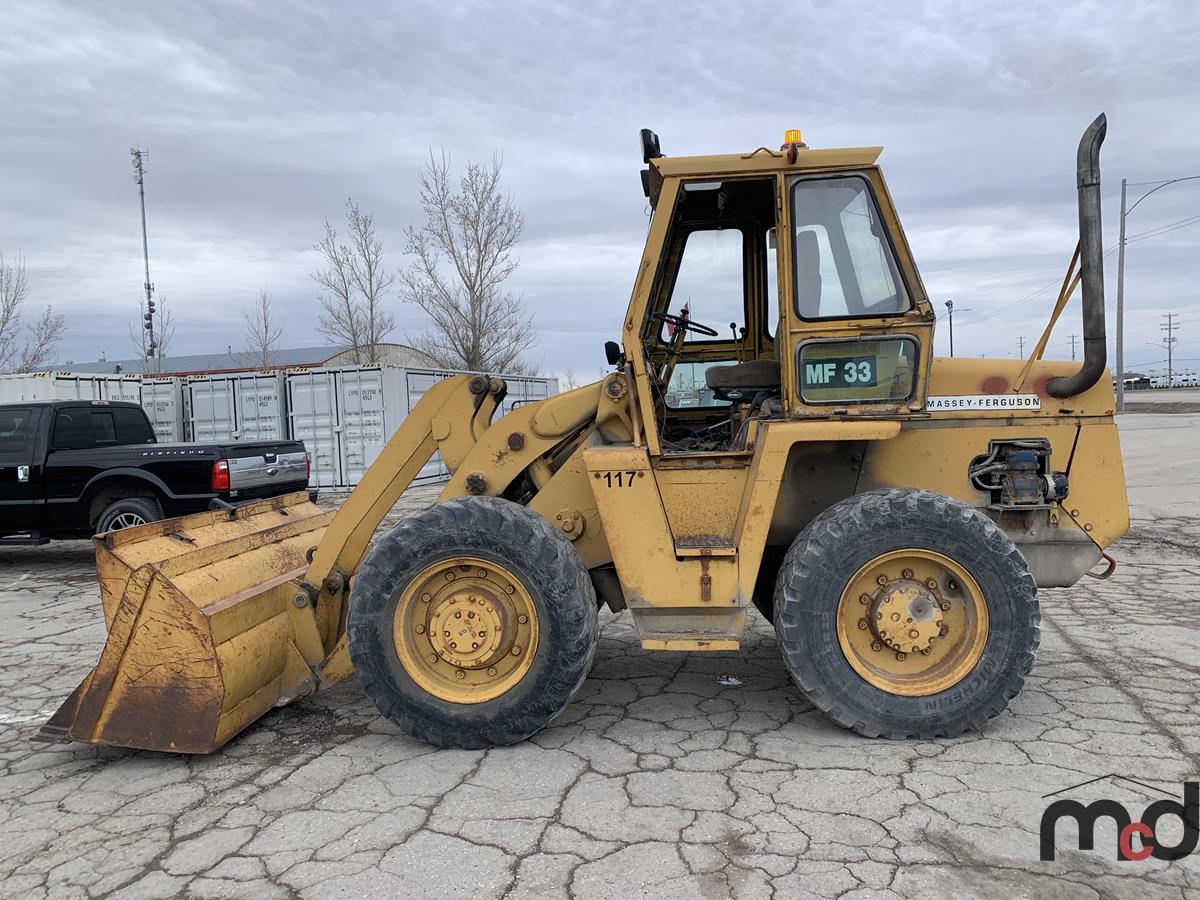 Massey Ferguson Loader MF 33