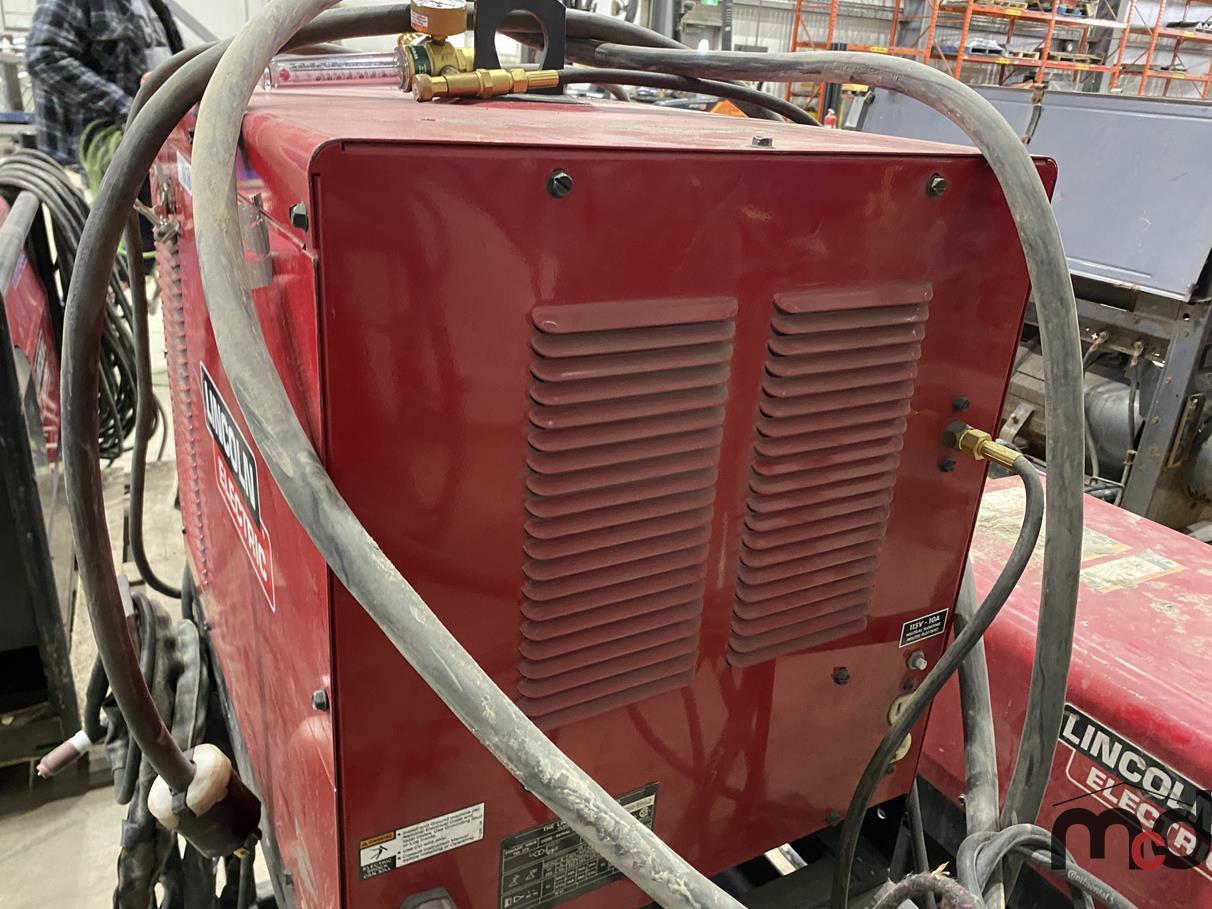 Lincoln Square Wave Tig 275 Welder