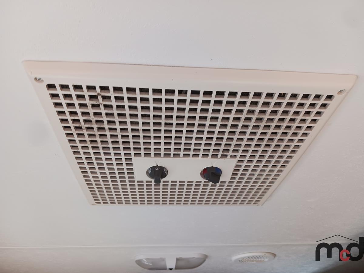 2009 Keystone Summerland 2920BH T/A Travel Trailer