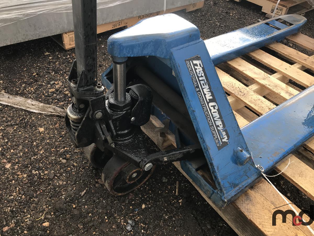 Fastenal Company Pallet Jack