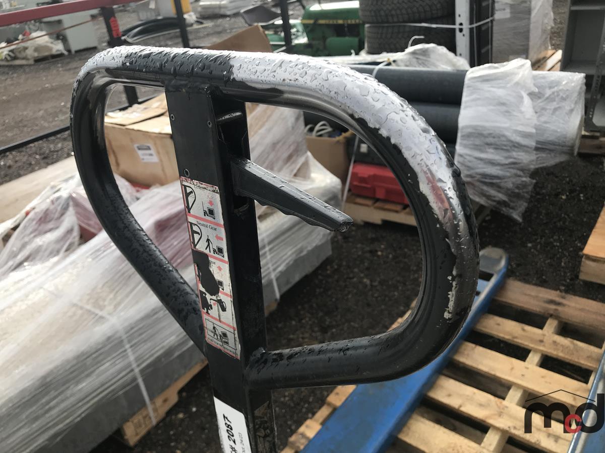 Fastenal Company Pallet Jack