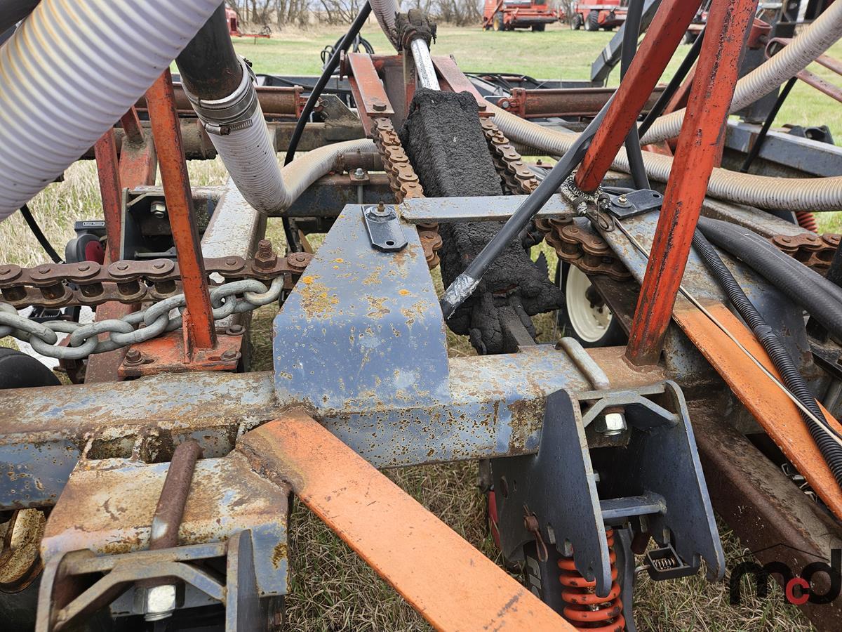 Flexi Coil Disc Drill w/ Bourgault Air Seeder Tank