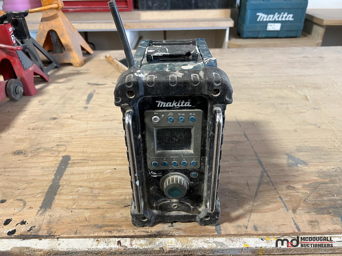 Makita BMR100 Battery Powered Speaker