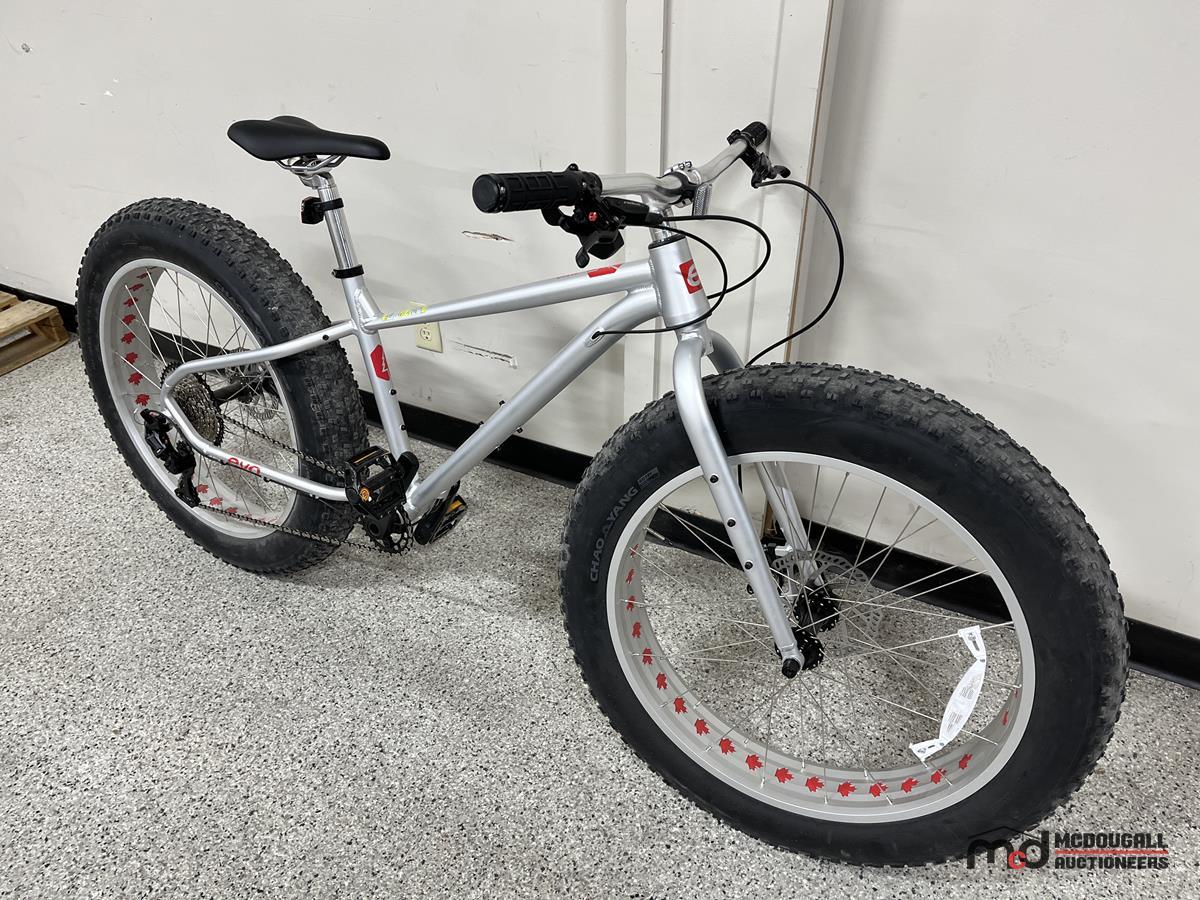 Evo OMW Fat Tire Mountain Bike