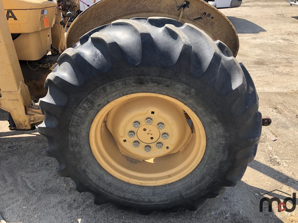 Ford 340A Tractor w/ Bucket