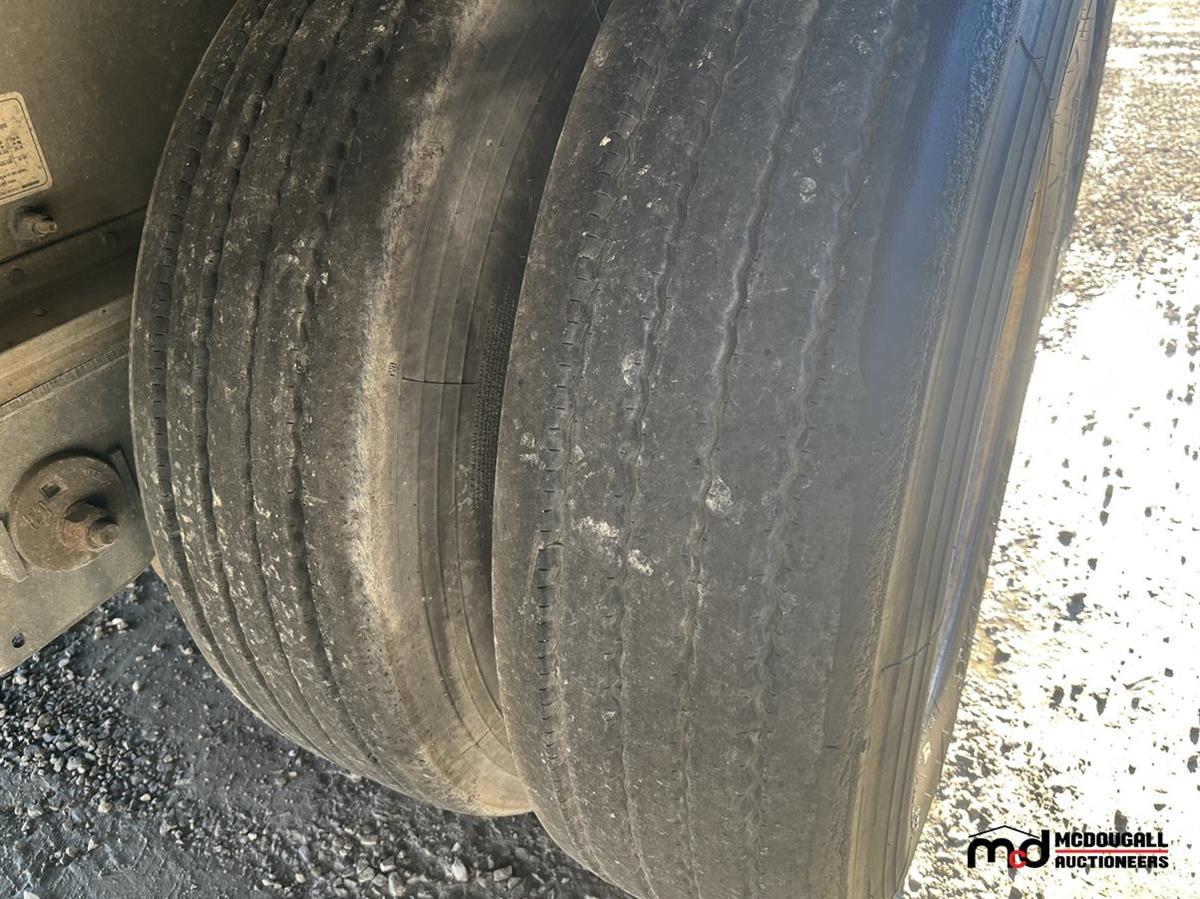 2020 Manac Rolltite 53' T/A Dry Van Semi Trailer