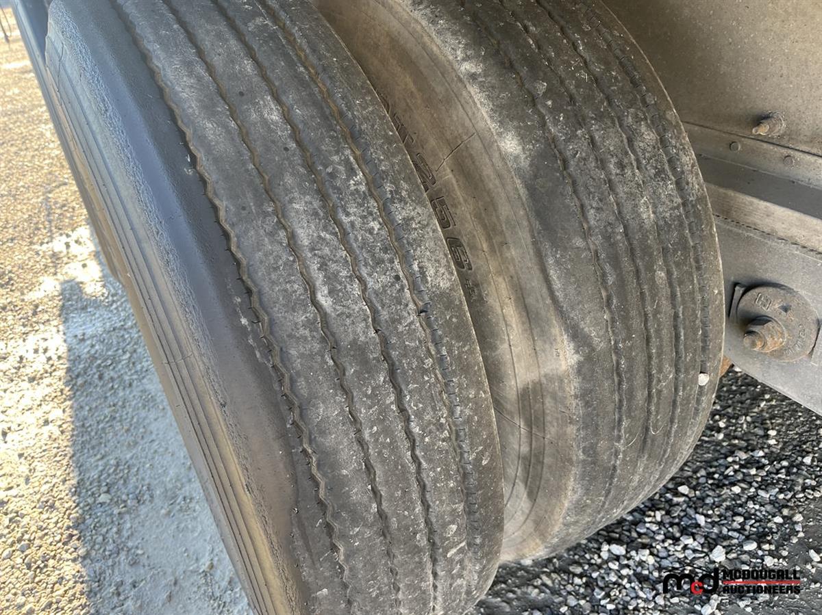 2020 Manac Rolltite 53' T/A Dry Van Semi Trailer