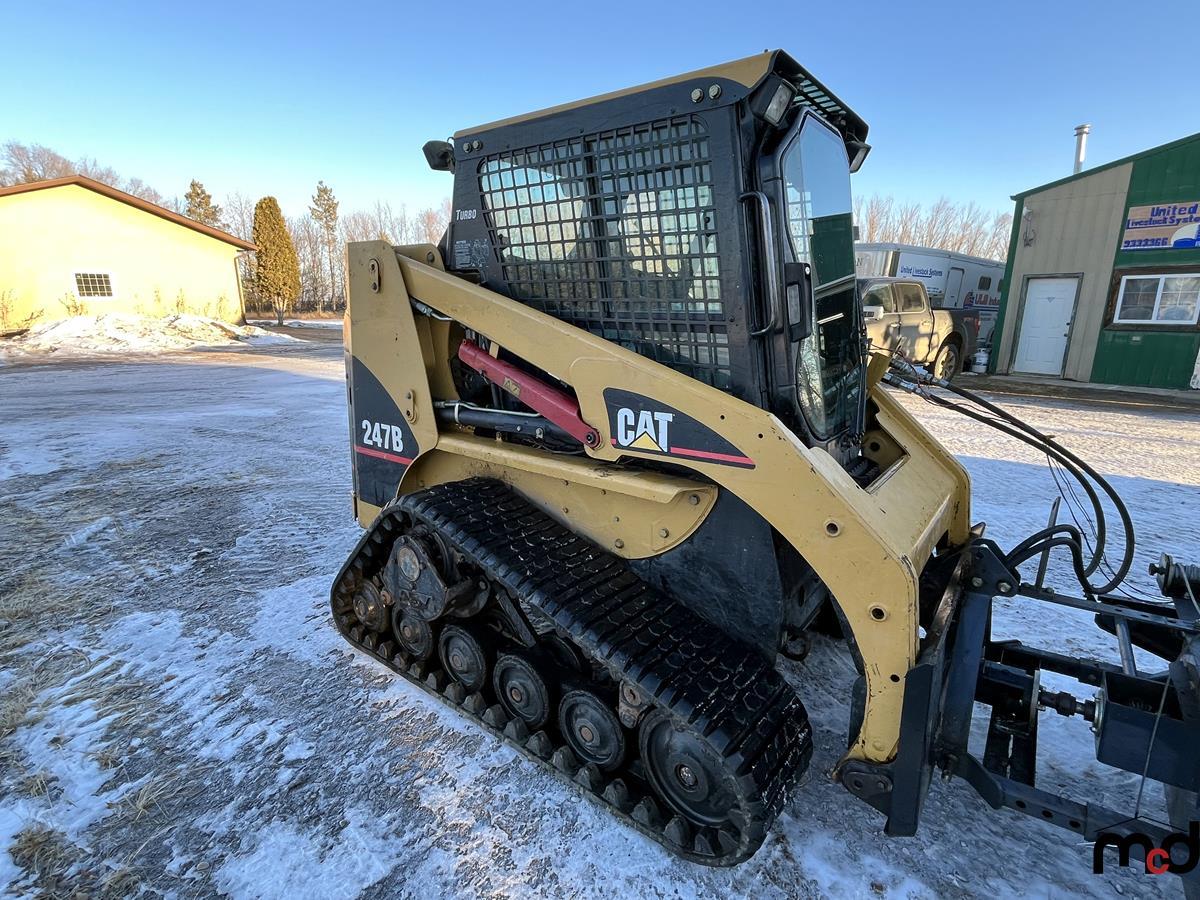 2004 Caterpillar 247B Compact Track Loader w/ Allied 6010 Snow Blower ...