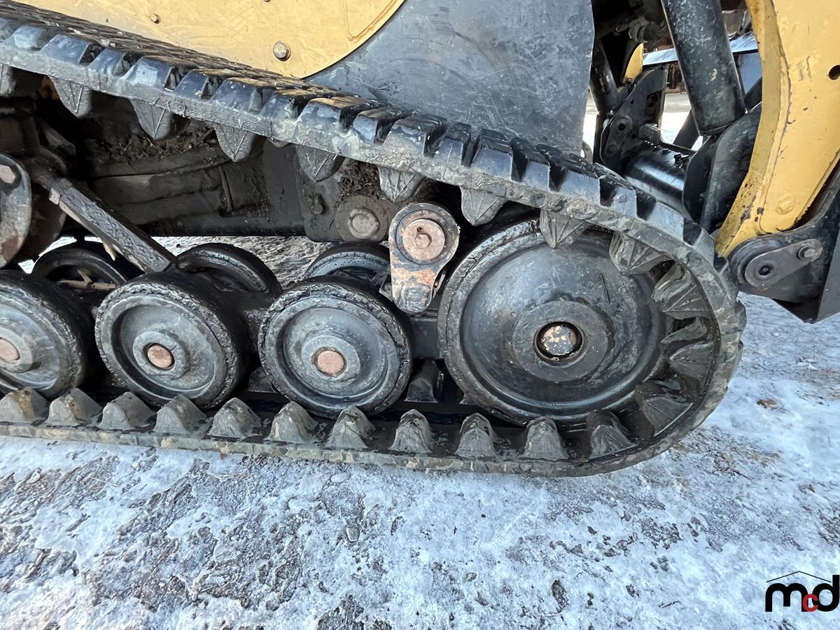 2004 Caterpillar 247B Compact Track Loader w/ Allied 6010 Snow Blower ...