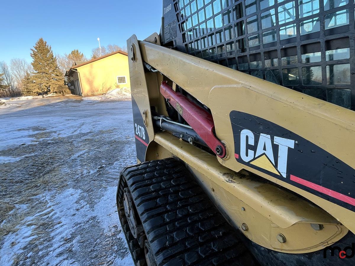 2004 Caterpillar 247B Compact Track Loader w/ Allied 6010 Snow Blower ...