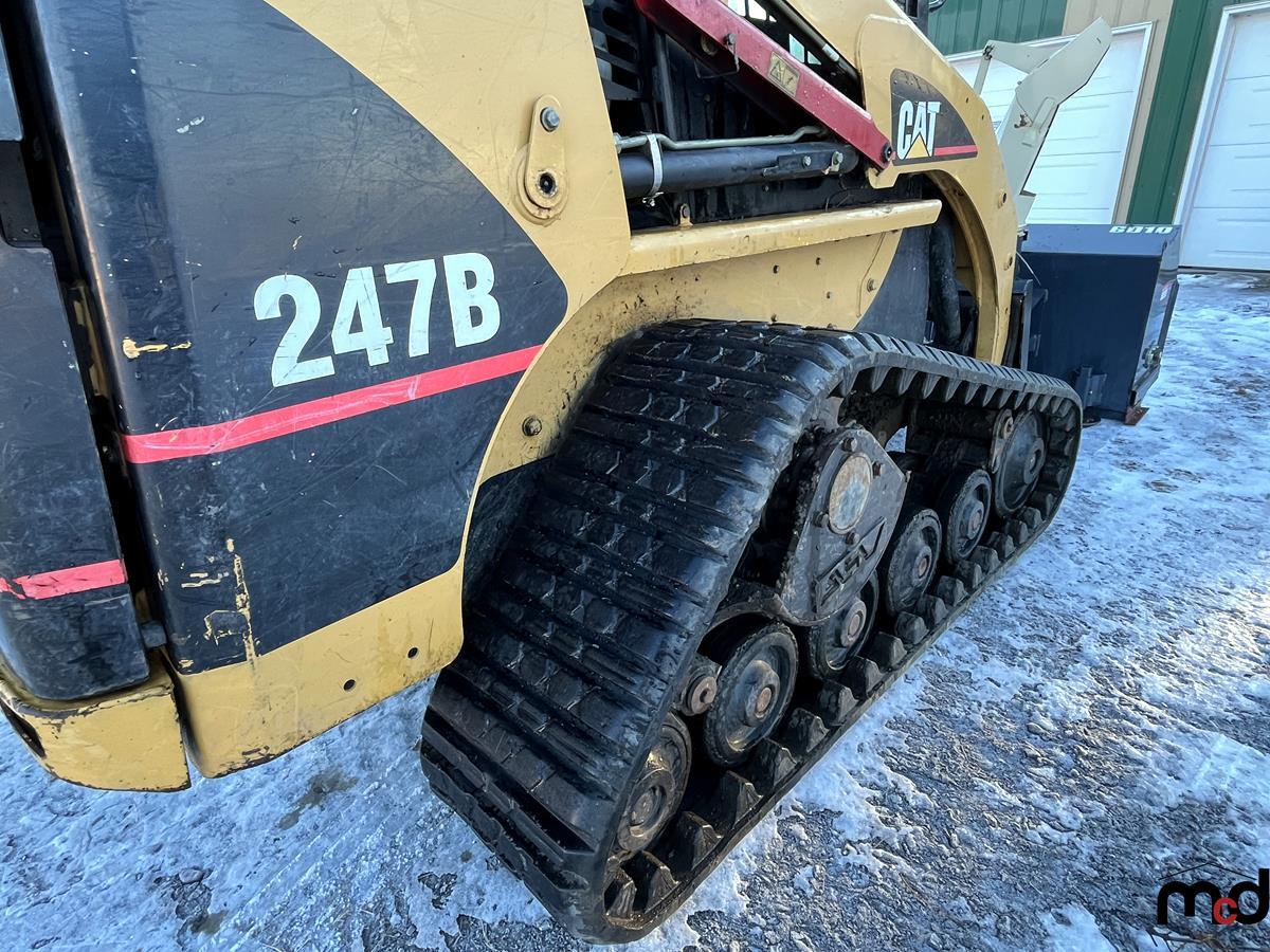 2004 Caterpillar 247B Compact Track Loader w/ Allied 6010 Snow Blower ...