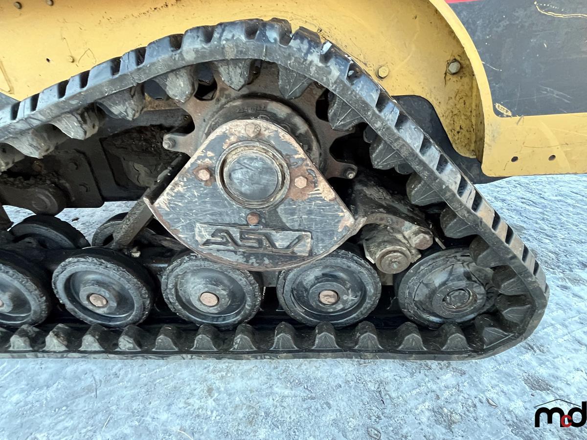 2004 Caterpillar 247B Compact Track Loader w/ Allied 6010 Snow Blower ...