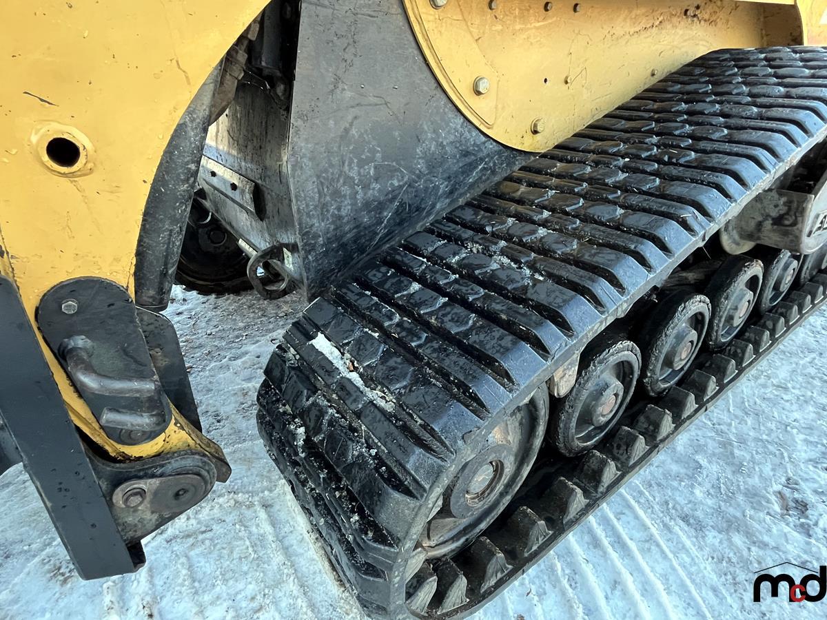 2004 Caterpillar 247B Compact Track Loader w/ Allied 6010 Snow Blower ...