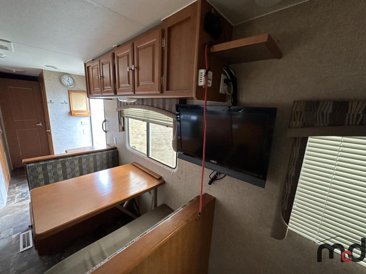 2012 Triple E Roughneck T/A Travel Trailer