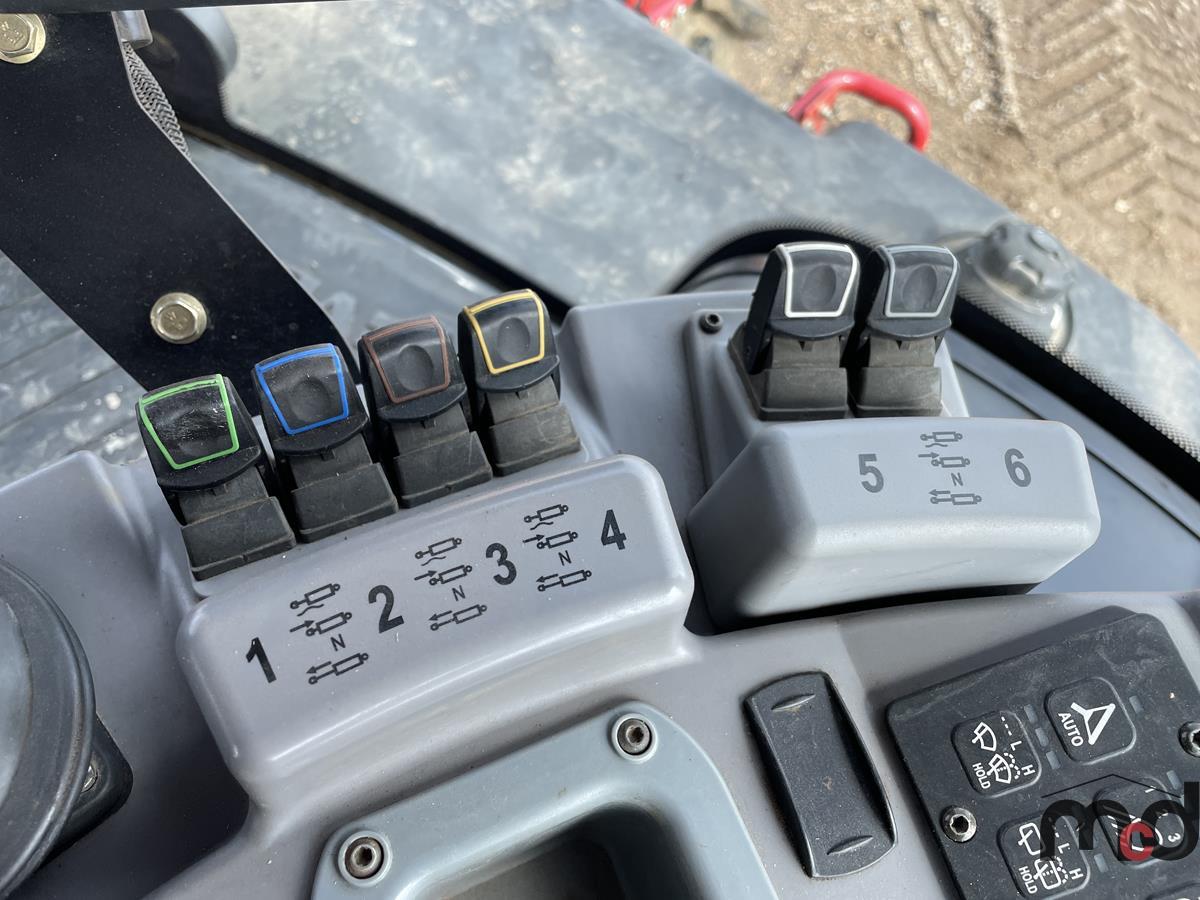 2015 Versatile 450 4WD Tractor