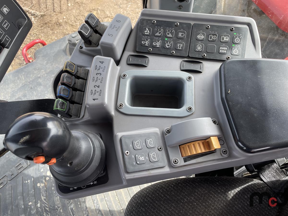 2015 Versatile 450 4WD Tractor