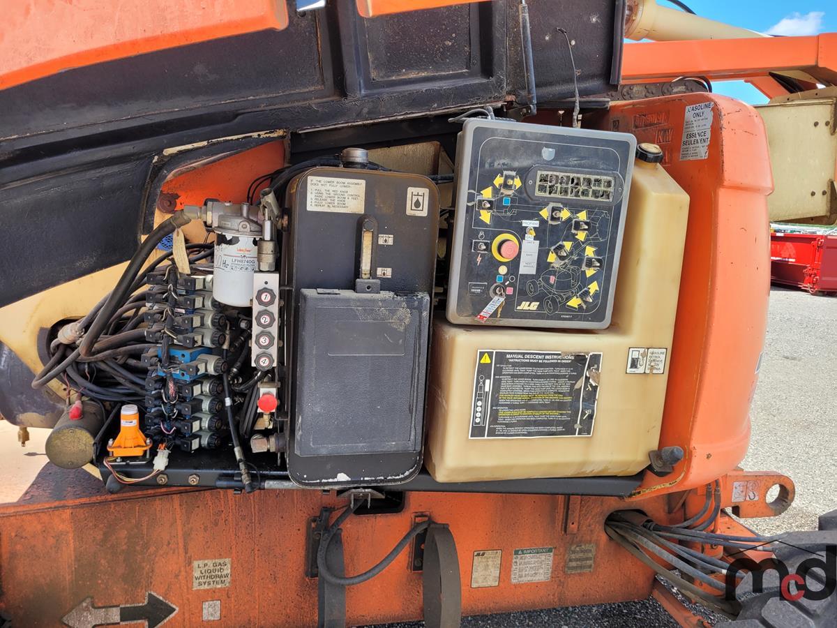1998 JLG 600A Articulating Boom Lift