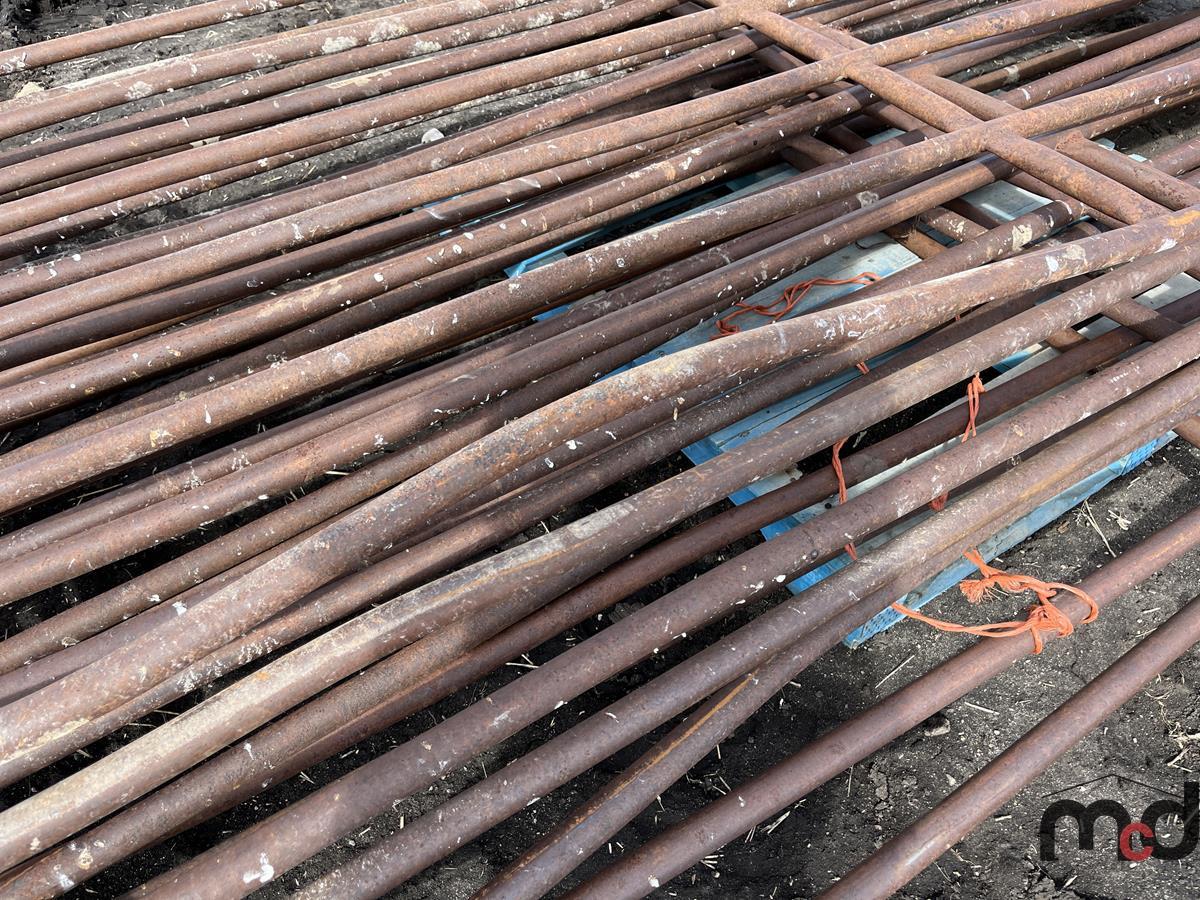 Pallet of 10'' 5" Corral Panels