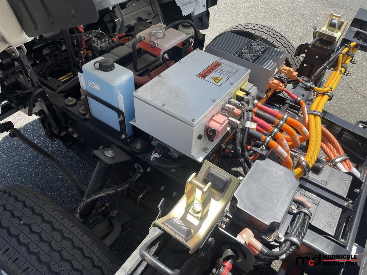 2024 VMC 1200 Electric Class 3 S/A Van Truck (Unused)