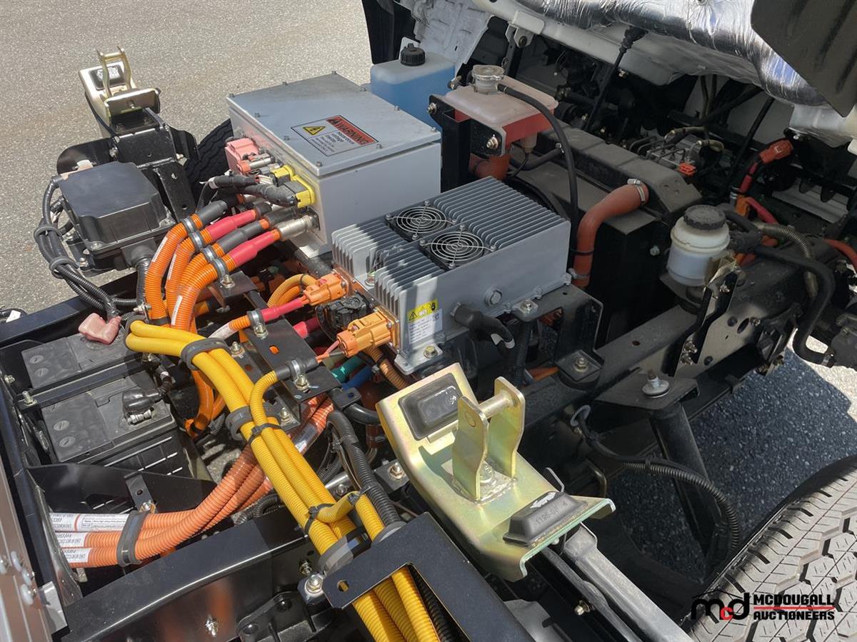 2024 VMC 1200 Electric Class 3 S/A Van Truck (Unused)