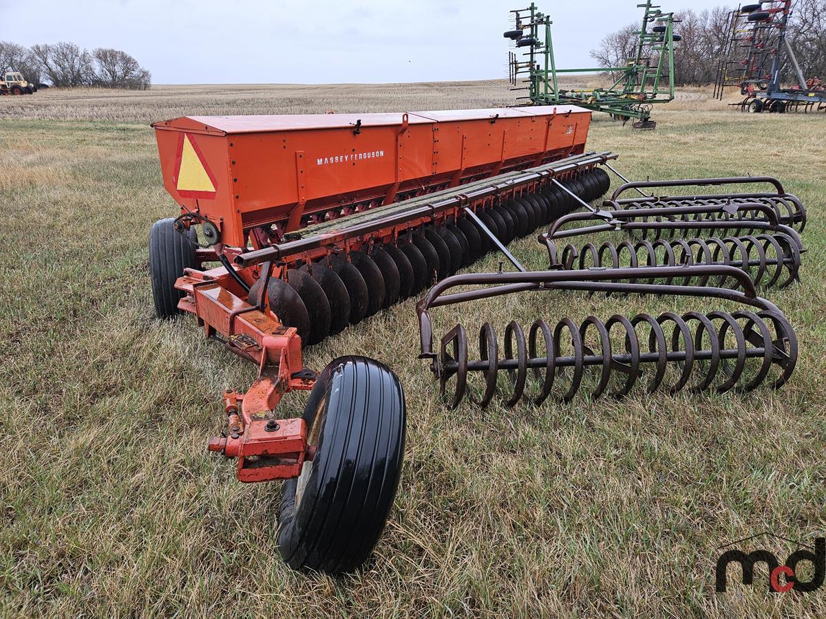 Massey Ferguson 360 Seeder