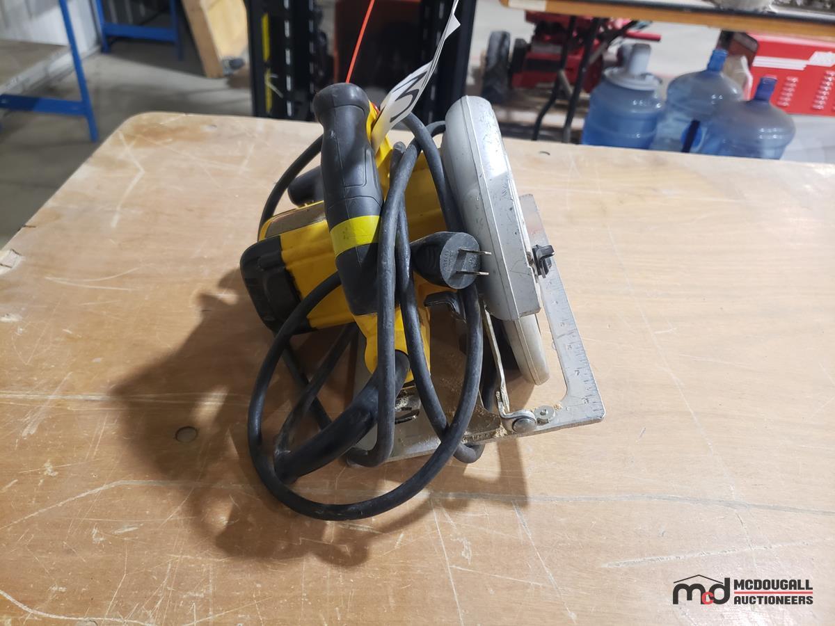 DeWalt Circular Saw