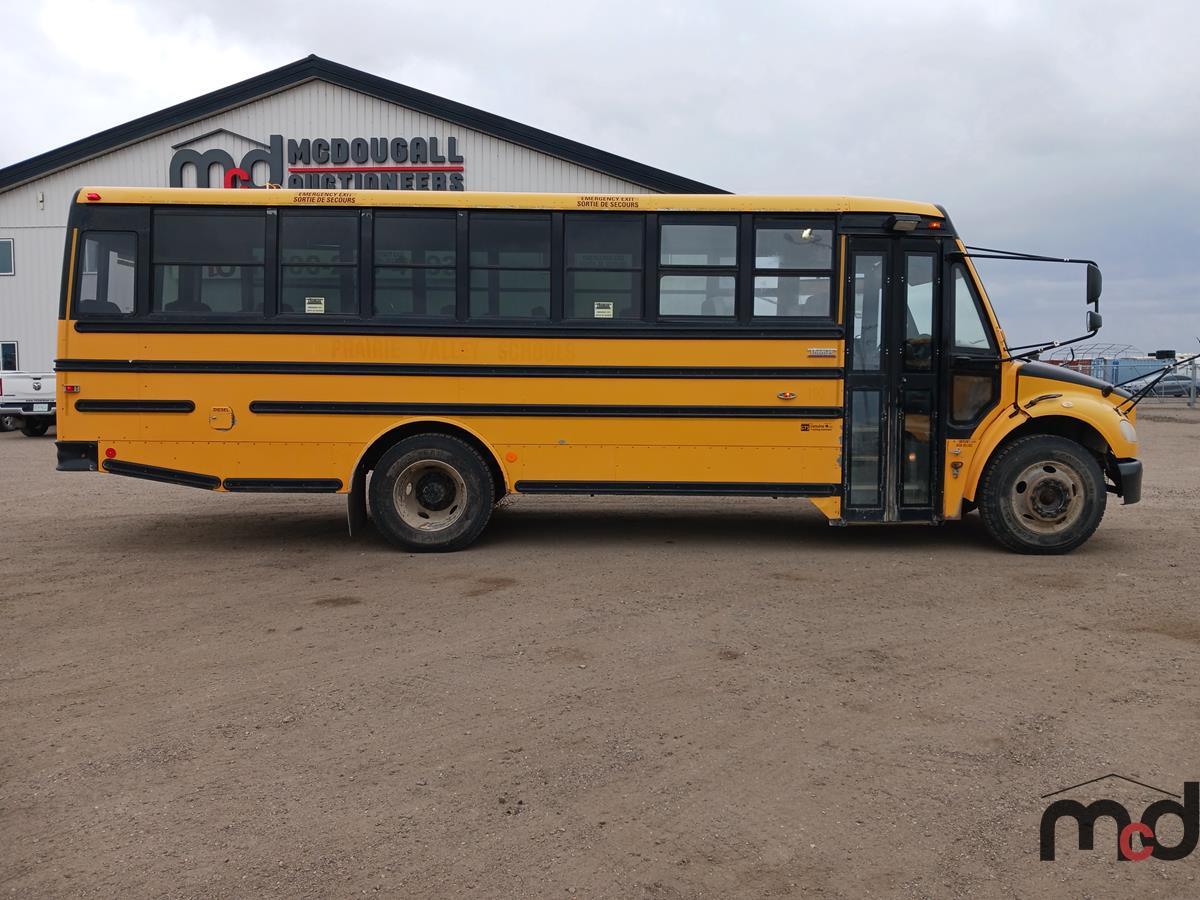 2009 Freightliner B2 106CH 46 Passenger School Bus