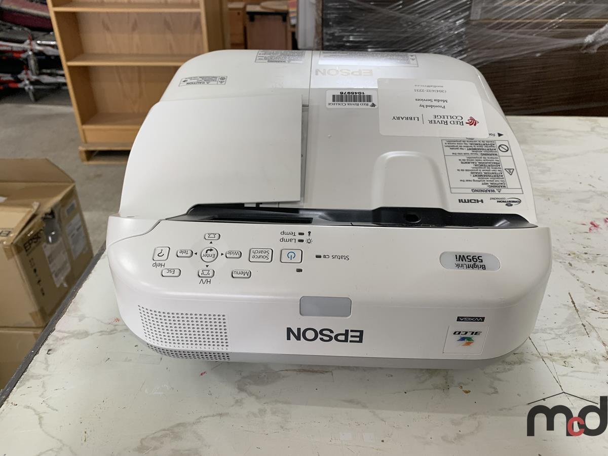 Epson 595WI Projector