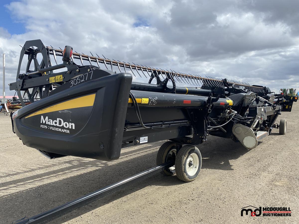 2017 MacDon FD75 Flex Draper Header w/ Transporter