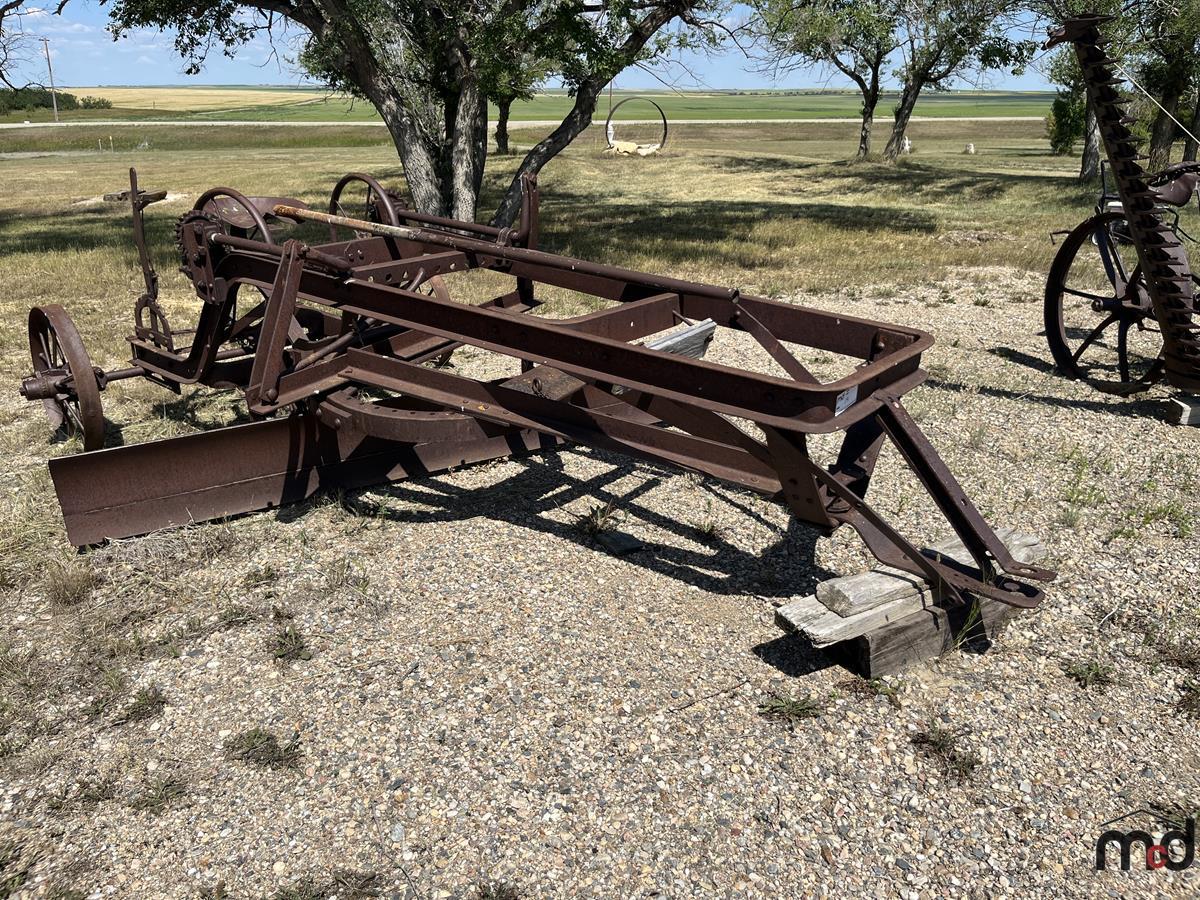 Antique Grader