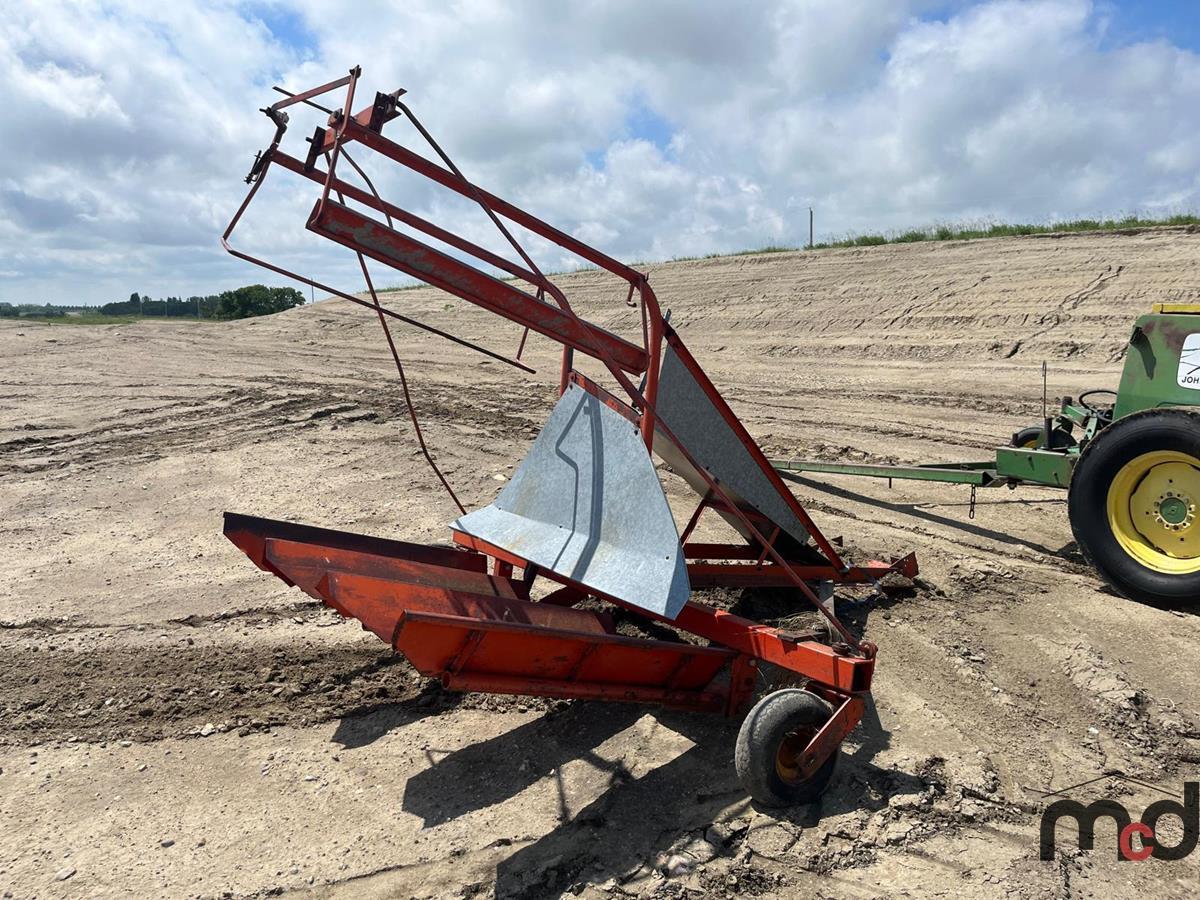 Inland Automatic Bale Stooker