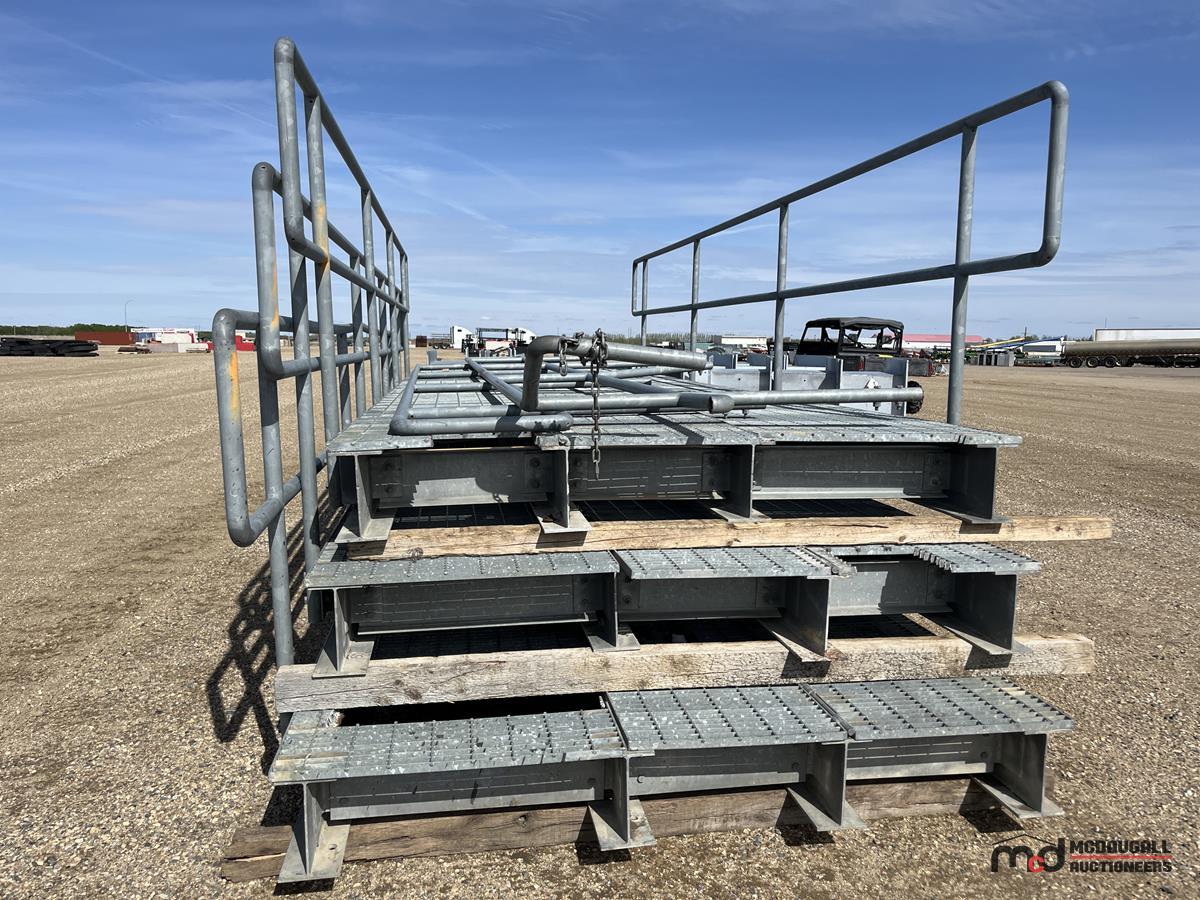 (22' x 7' x 4' 5'') Grading Platform w/ Rails