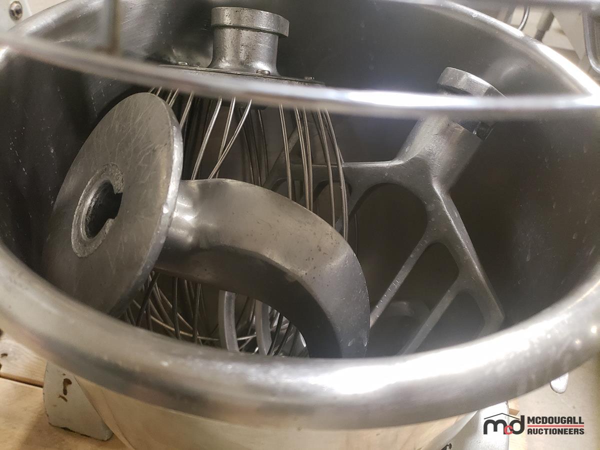 Omcan Mixer w/ Attachments #SP200AT