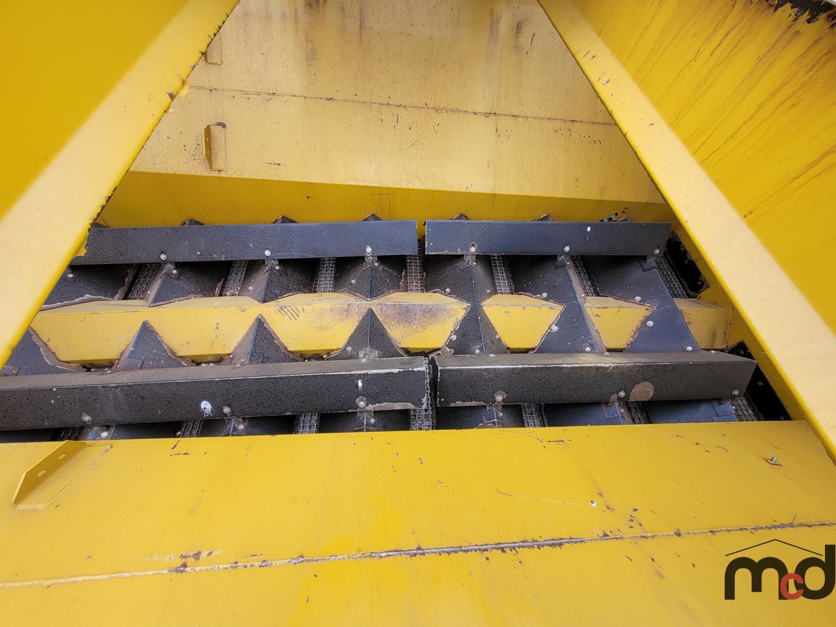 2007 Terra-Gator 8204 Fertilizer Spreader