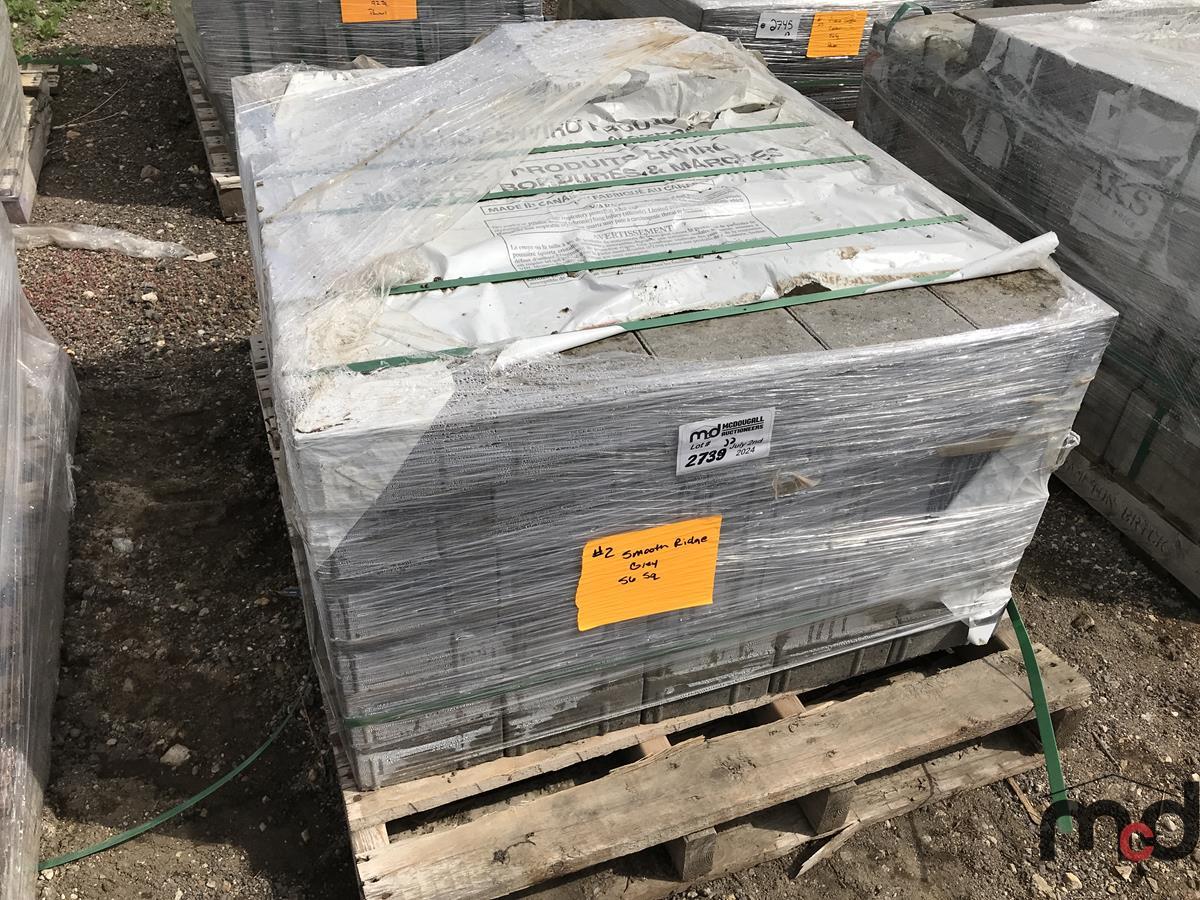 Pallet of Smooth Ridge Grey Bricks