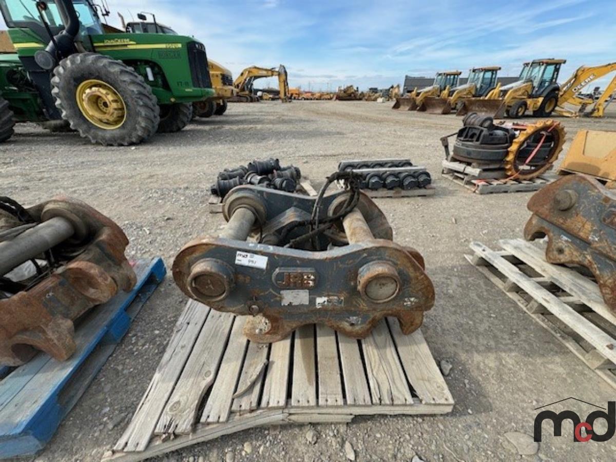 JRB Hyd. Quick Coupler to Fit 470G Deere