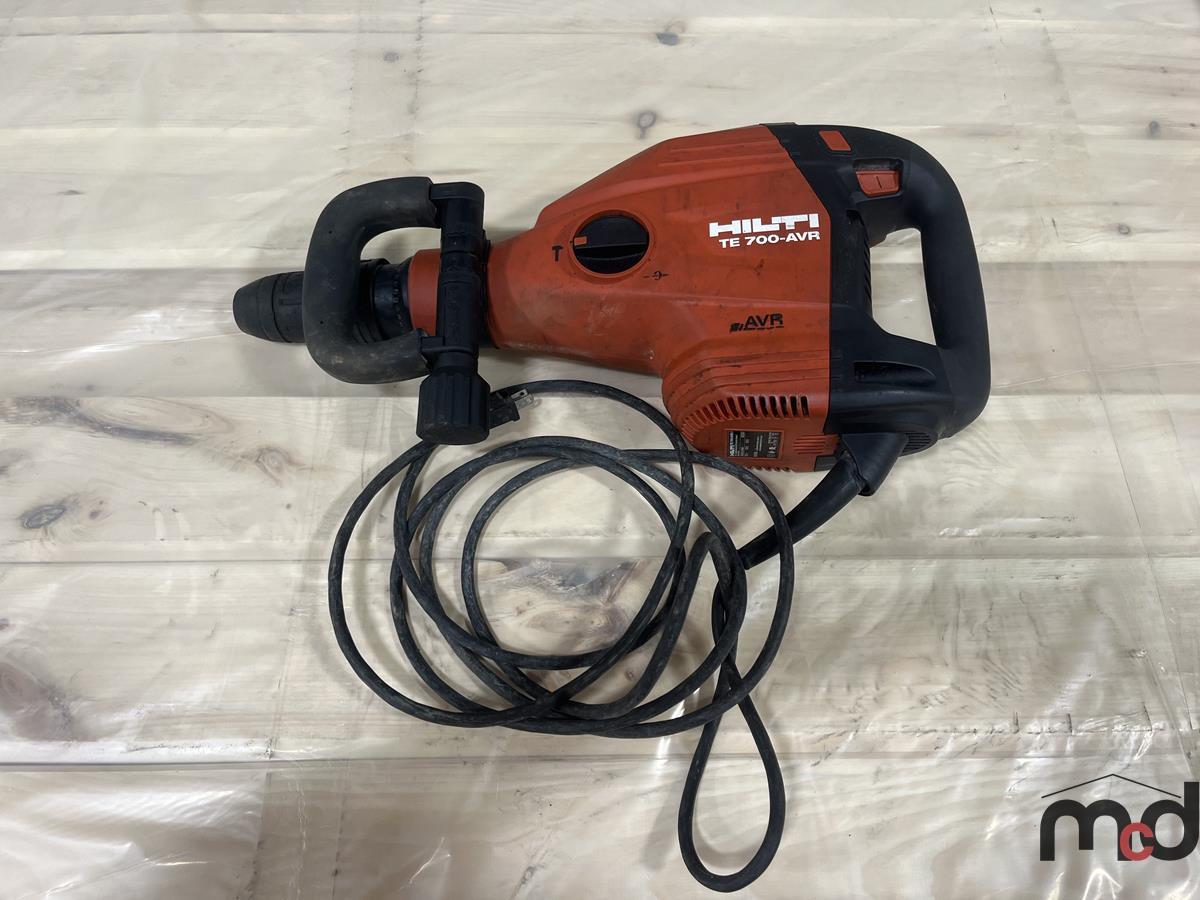 Hilti TE 700-AVR Max Breaker Demolition Hammer w/ Case