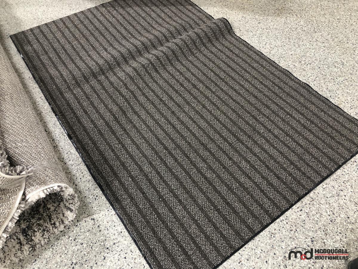 Area Rug 7'10" x 71" Space Heater, (2) Guinness Books
