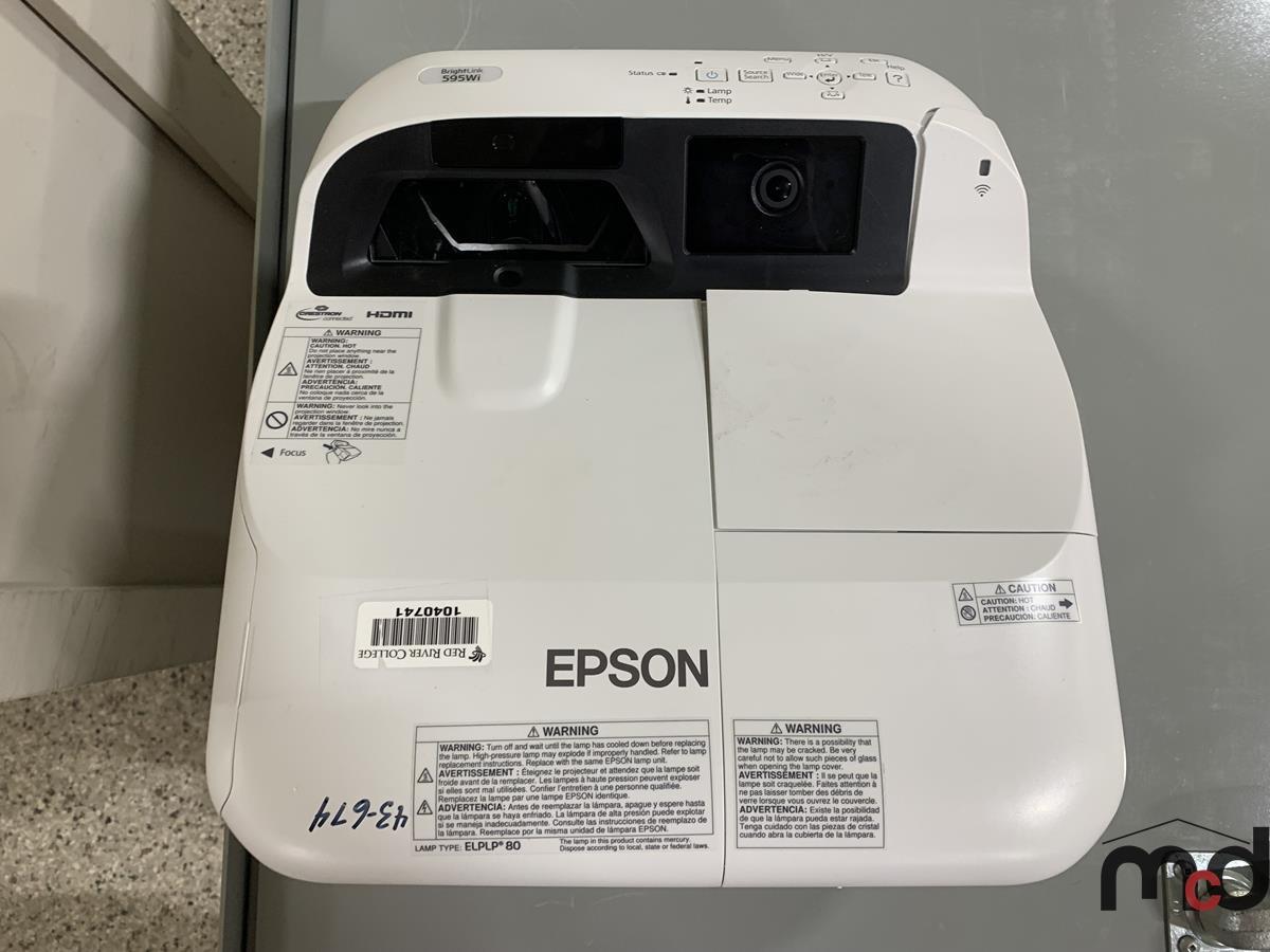 Epson Bright Link 595WI 3LCD Projector