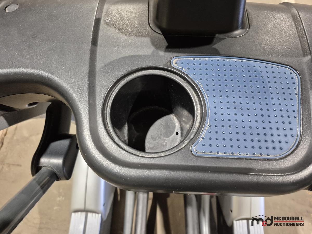 TRUE XCS900 Elliptical Trainer