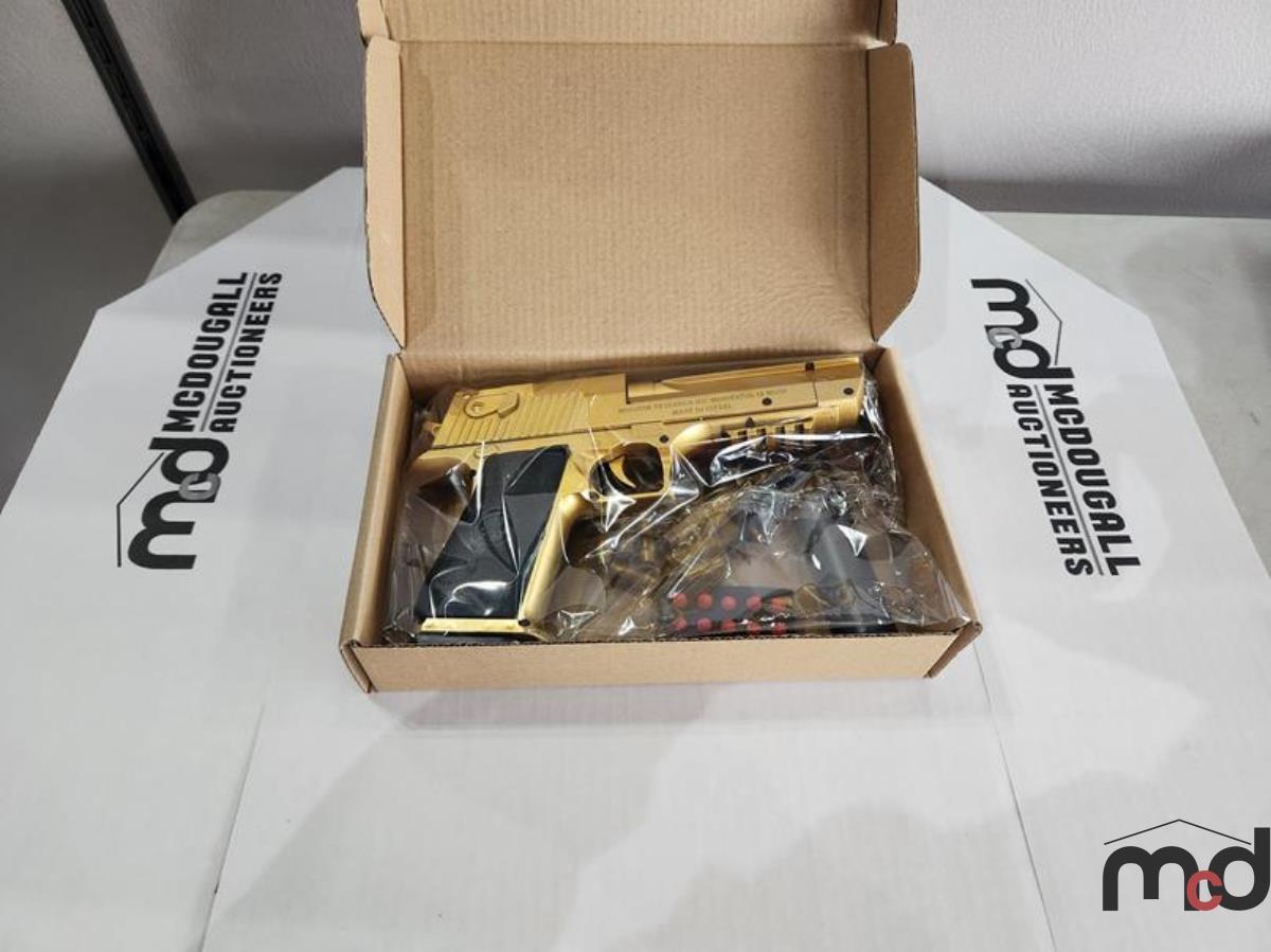 Foam Injection Toy Blaster (Gold) - Must Take 5 Times the Bid Price